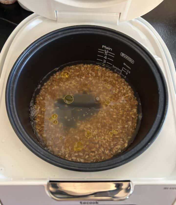 Cooking Farro in a Rice Cooker - Simply Made Eats