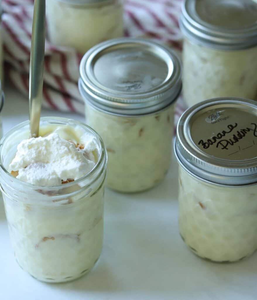 Mini Banana Pudding Cups - Simply Made Eats