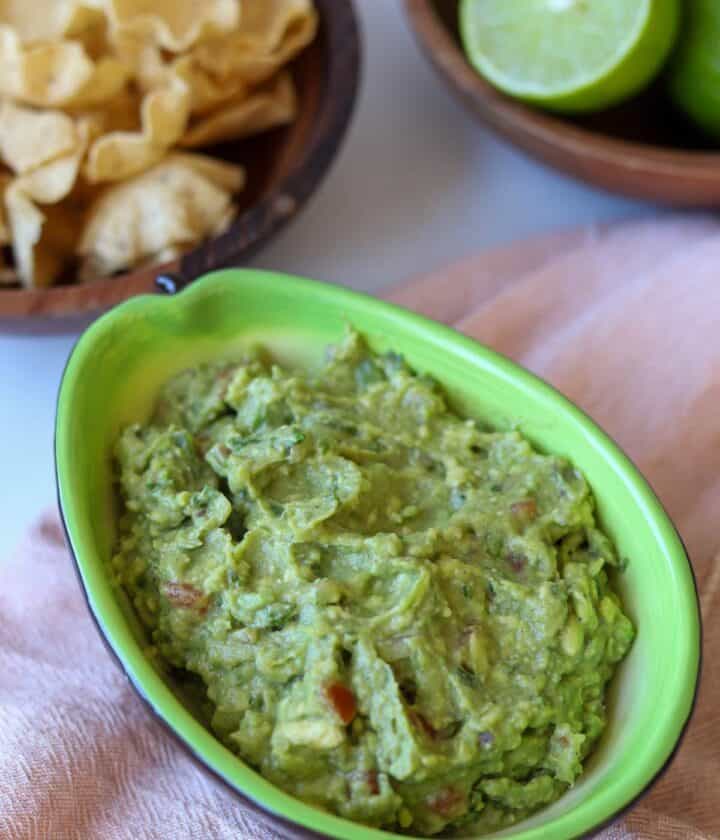 Chunky Guacamole (10 Minute Recipe) - Simply Made Eats